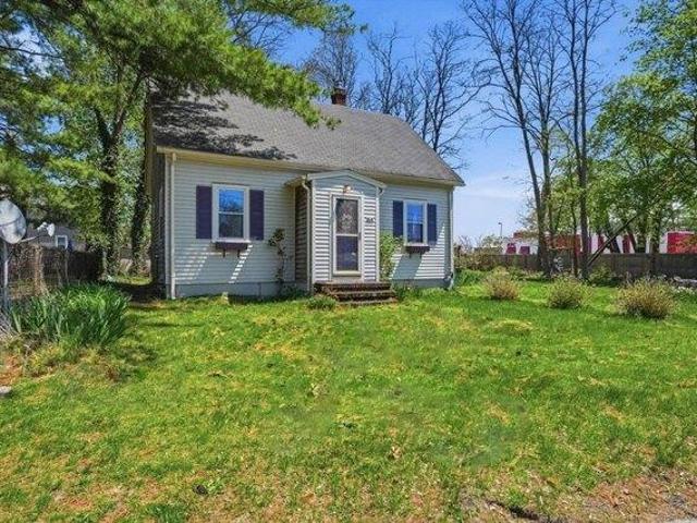 2 bedroom, New Bedford MA 02745 104510963