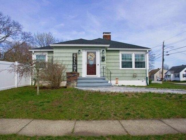 2 bedroom, New Bedford MA 02745 103071502