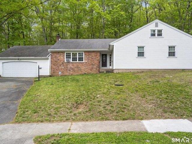 2 bedroom, New Haven CT 06515 104607725