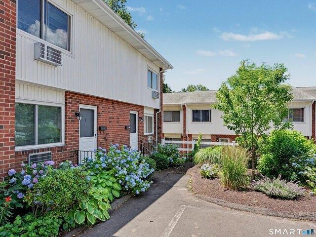 2 bedroom, New Haven CT 06511 104191133
