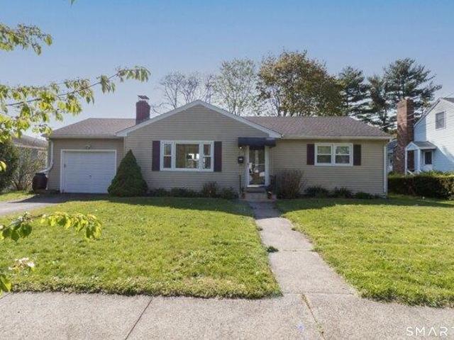2 bedroom, New Haven CT 06512 103187214