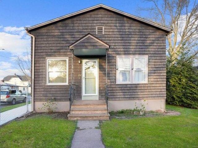 2 bedroom, New Haven CT 06512 103930214
