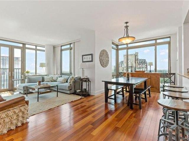 2 bedroom, New Rochelle NY 10801 104921861