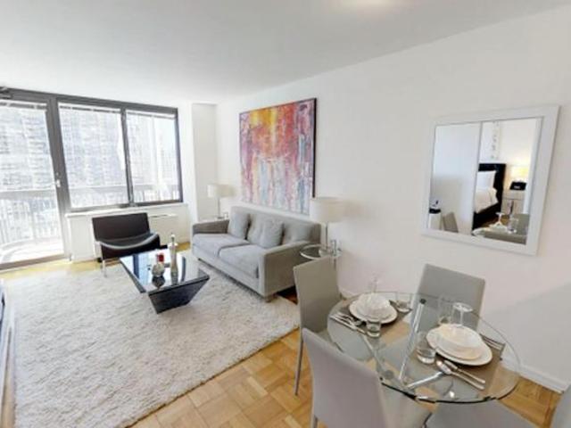 2 bedroom, New York City New York City 10019 2121 79537162