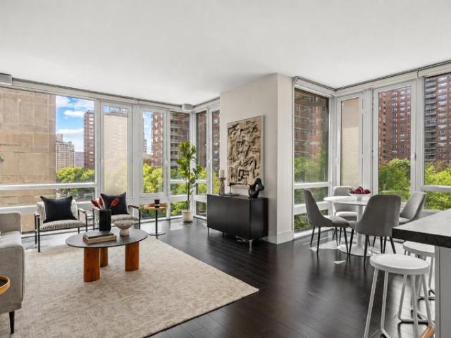 2 bedroom, New York NY 10001 102723500