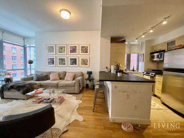 2 bedroom, New York NY 10013 69381884