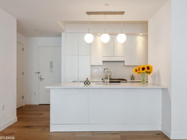 2 bedroom, New York NY 10026 100248849