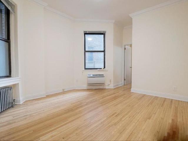 2 bedroom, New York NY 10028 LS57109705