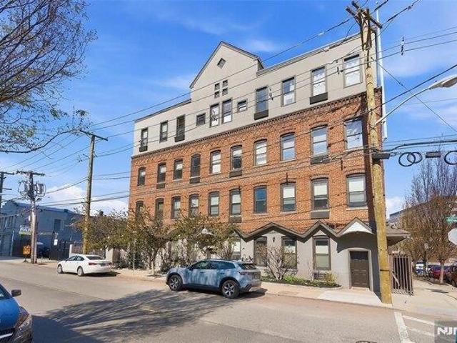 2 bedroom, Newark NJ 07105 102258948