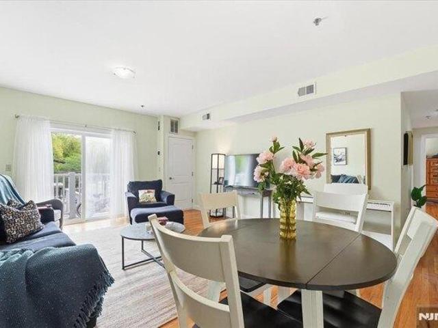2 bedroom, Newark NJ 07107 102583288