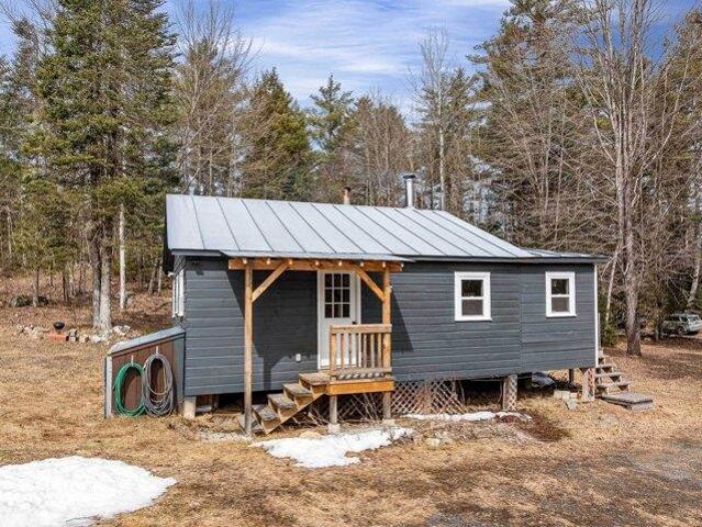 2 bedroom, Newbury VT 05051 LS102279306