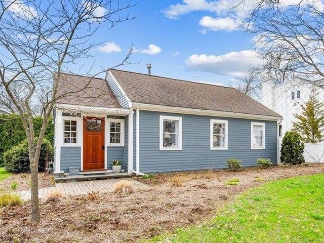 2 bedroom, Newburyport MA 01950 104192949