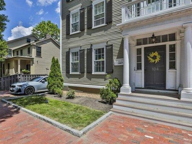 2 bedroom, Newburyport MA 01950 105040532