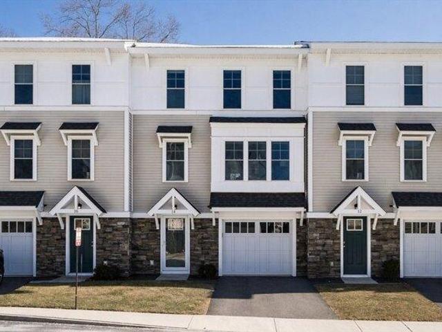 2 bedroom, Newburyport MA 01950 102217864