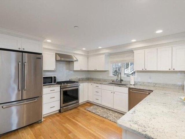 2 bedroom, Newburyport MA 01950 102859620
