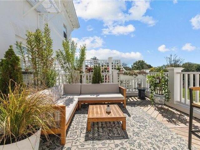 2 bedroom, Newport RI 02840 102591926