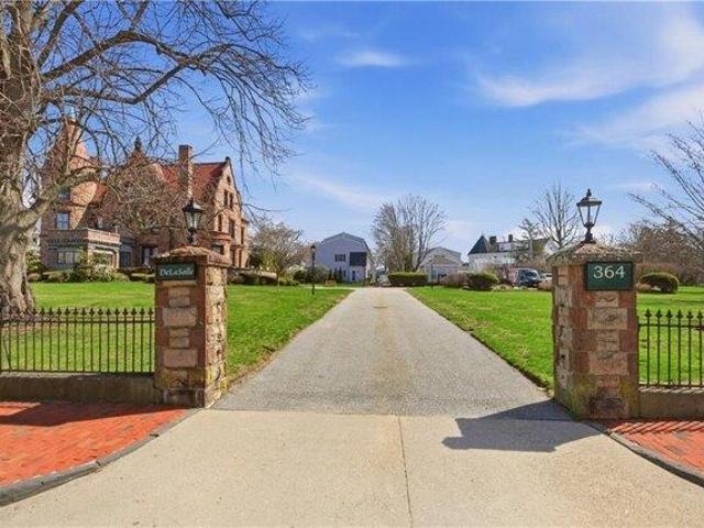 2 bedroom, Newport RI 02840 102257351