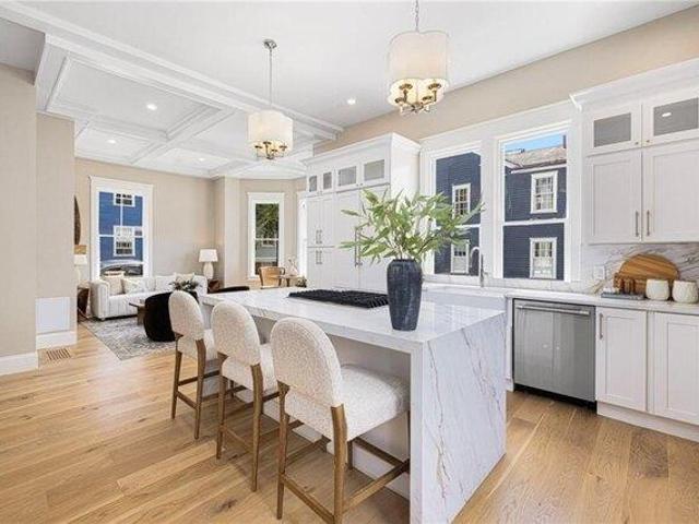 2 bedroom, Newport RI 02840 104513489