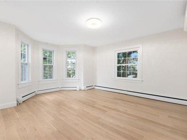 2 bedroom, Newport RI 02840 104566681