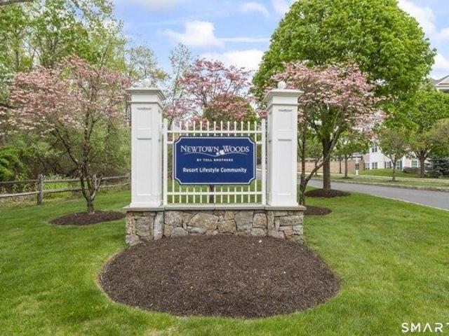 2 bedroom, Newtown CT 06470 102028180