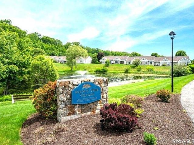2 bedroom, Newtown CT 06482 104232880