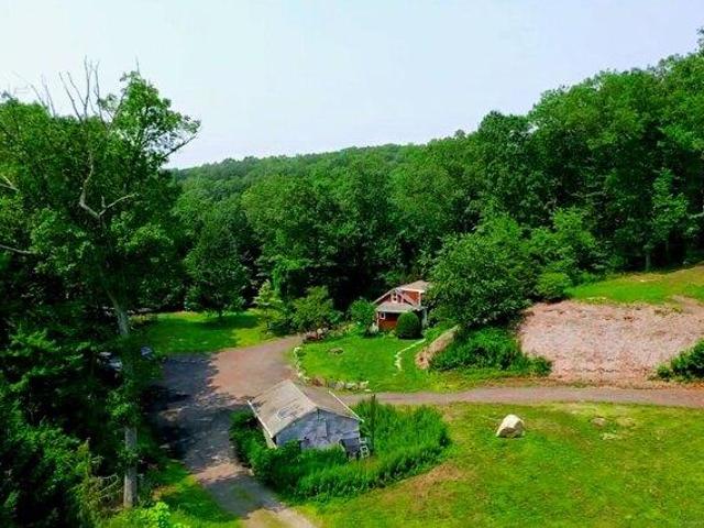 2 bedroom, Newtown CT 06482 105125302