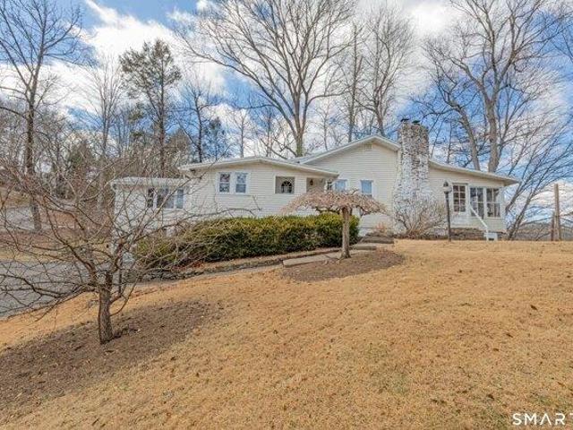 2 bedroom, Newtown CT 06482 LS102315929