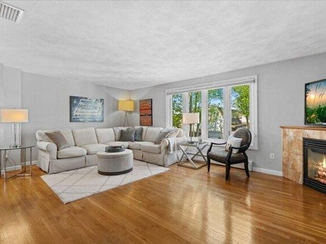 2 bedroom, Newton MA 02458 103806838