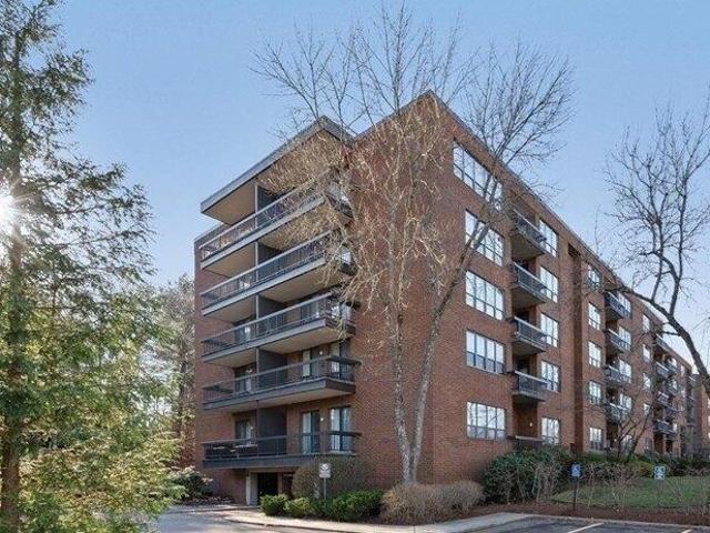 2 bedroom, Newton MA 02459 LS102778204