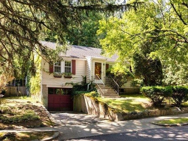 2 bedroom, Newton MA 02464 104715693