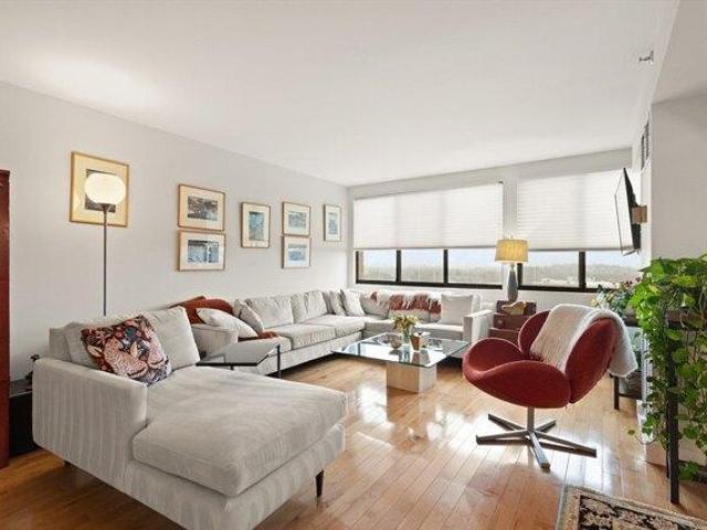 2 bedroom, Newton MA 02467 103435683