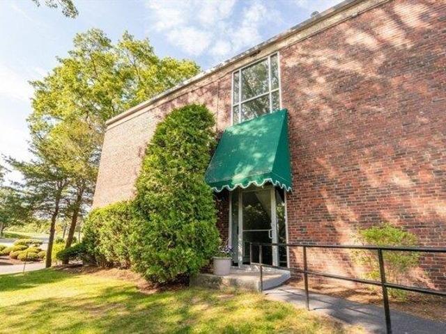 2 bedroom, Needham MA 02492 101899436