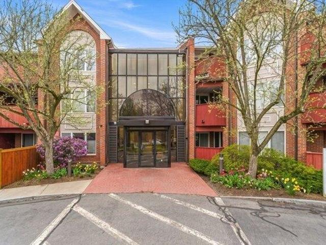 2 bedroom, Needham MA 02494 LS102725137
