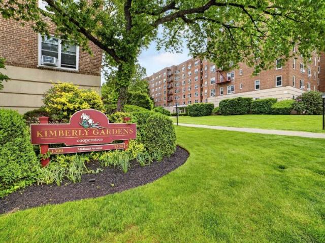 2 bedroom, NY NY 102468839