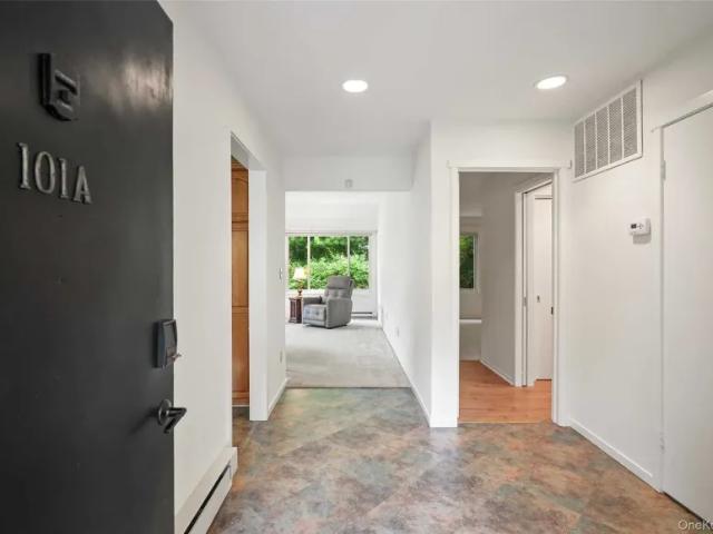 2 bedroom, NY NY 102811898