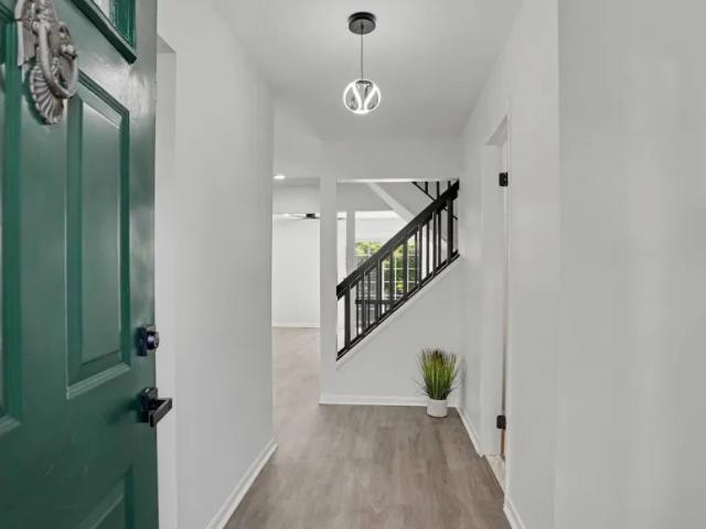 2 bedroom, NY NY LS102770945
