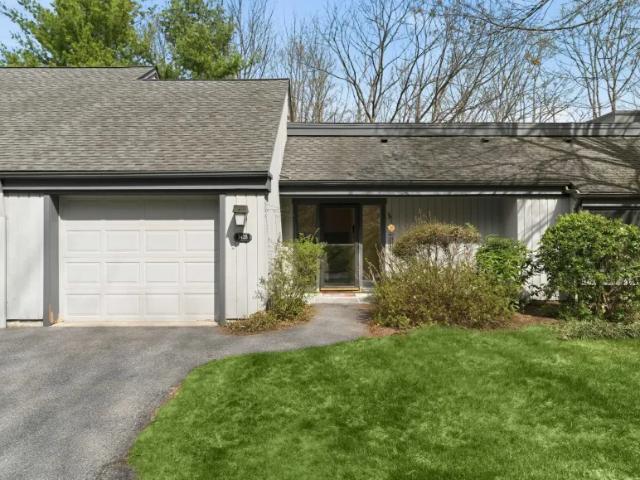 2 bedroom, NY NY LS102245426