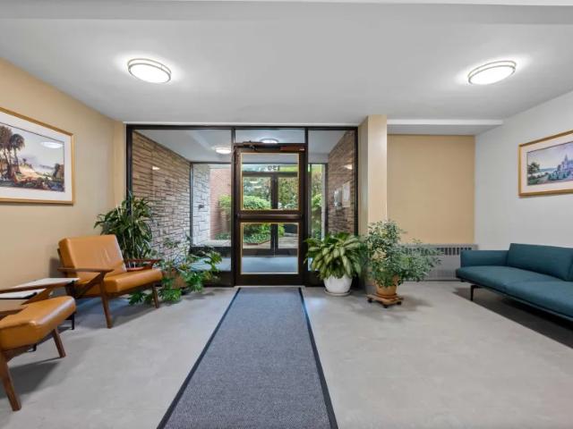 2 bedroom, NY NY LS102245653
