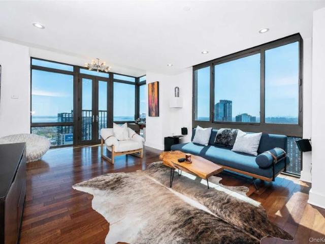 2 bedroom, NY NY LS102339251
