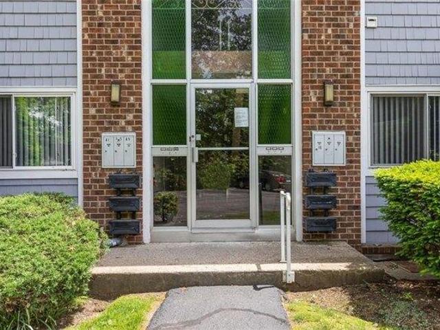 2 bedroom, Smithfield RI 02828 104689222