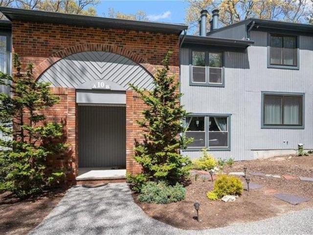 2 bedroom, Smithfield RI 02917 102343968