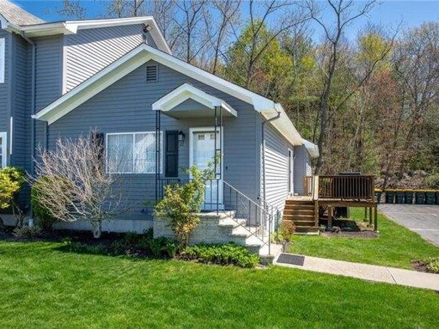 2 bedroom, Smithfield RI 02917 104688149