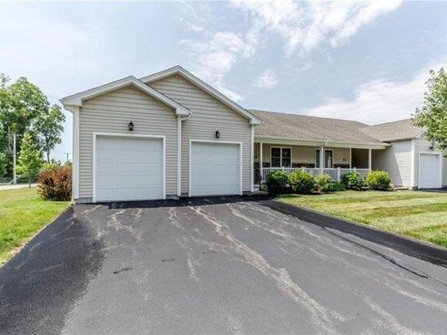 2 bedroom, Smithfield RI 02917 105124876