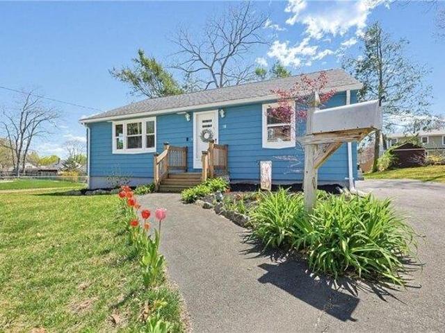 2 bedroom, Smithfield RI 02917 LS102799642