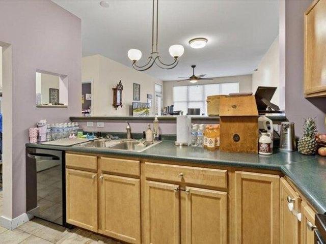 2 bedroom, South Burlington VT 05403 104848387