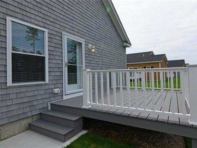 2 bedroom, South Kingstown RI 02879 105095012