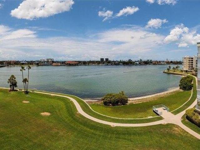 2 bedroom, South Pasadena FL 33707 92913282