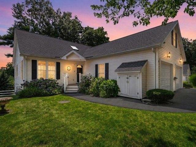 2 bedroom, Southborough MA 01772 105113529