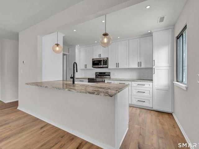 2 bedroom, Southbury CT 06488 LS102594678