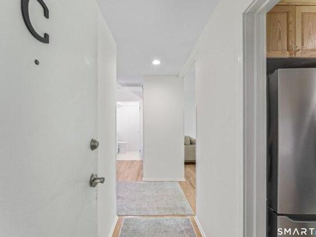 2 bedroom, Southbury CT 06488 LS102775381